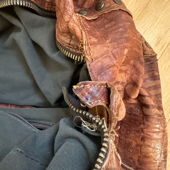 Bags | Vintage Slouchy Shoulder Bag Brown Croc Embossed Leather Et ...